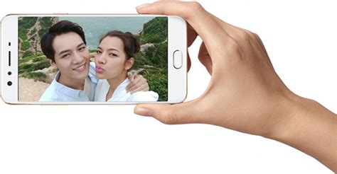 Oppo F3 Plus с двумя фронтальными камерами появился на сайте компании