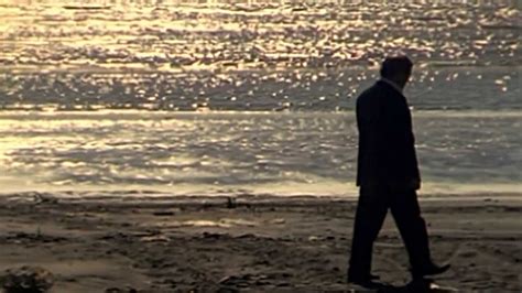 EL CHANTAJE DE UN HOMBRE SOLO - TRAILER 2013 - YouTube