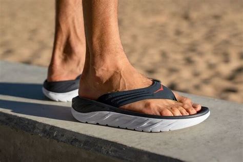 Сланцы мужские HOKA ORA RECOVERY FLIP | Atletismo.ru