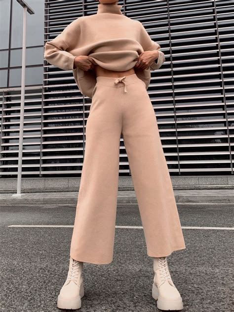 Костюм вязаный бежевый | Clothes, Fashion, New dress