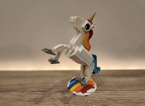 Конструктор LEGO Creator (Креатор) 31140 Волшебный единорог - купить в ...