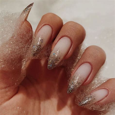 Пин от пользователя Полина Артемовна на доске MANICURE 💝 | Блестящие ...