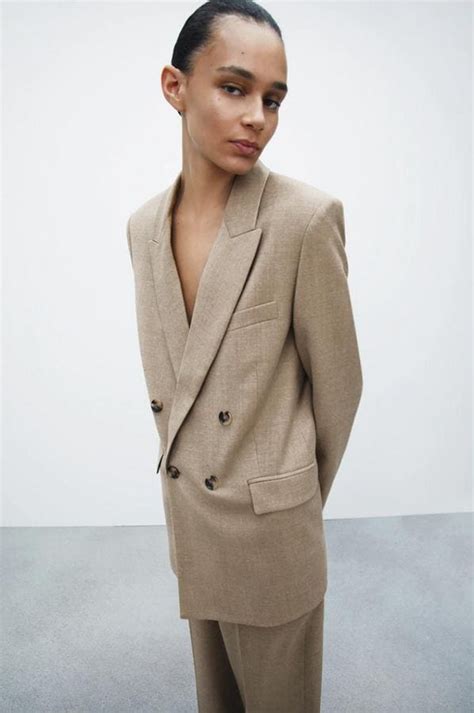 Fotos: Renueva tu blazer y asegúrate un look impecable con estas 9 ...