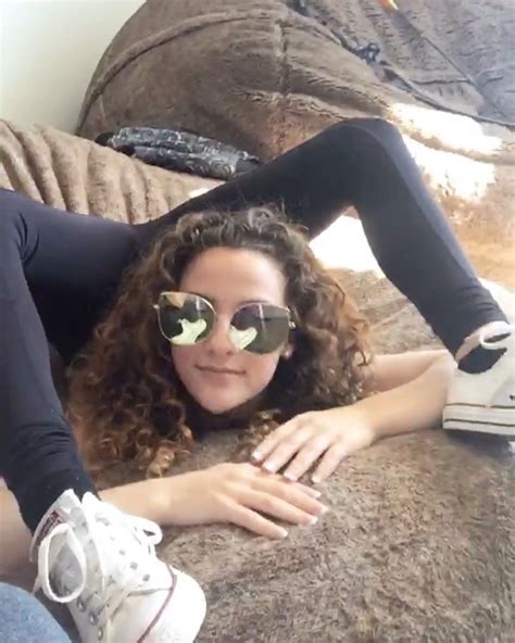HAPPY BIRTHDAY LOGAN!💥🎉🎂😎💥 @loganpaul | Sofie dossi, Gymnastics poses, Dance photography