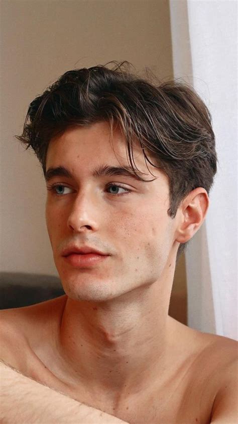 25 amazing medium haircuts for teenage guys 2023 versions – Artofit
