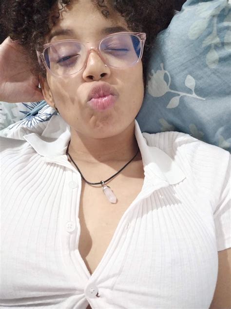 F19 : r/amihot