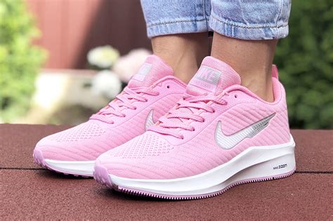 Купить женские кроссовки Nike Zoom Lunar 3 розовые