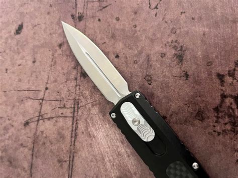 The Hornet Automatic Knife | TAKCOM | Premium OTF Knives