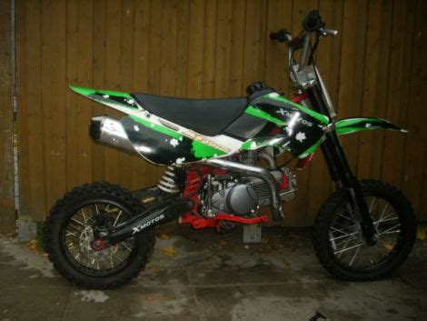 Pitbike mit YX 160 Motor model 2010 : Biete Offroad