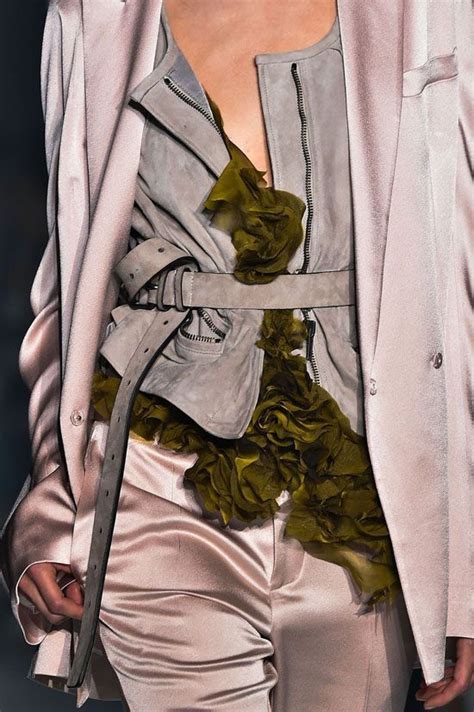 Pin di Maria Iv su Detail | Moda donna, Moda femminile, Stile