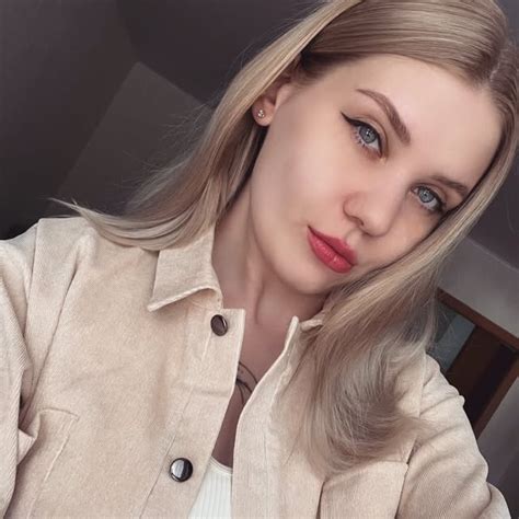 Тамара Гольцова 🤍 (@tatagold777) • Threads, Say more