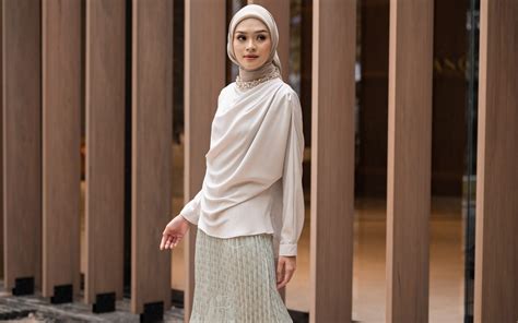 10+ Rekomendasi Tunik Lebaran 2025 Bikin Kamu Makin Modis!