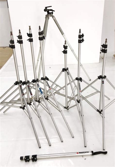 7x Manfrotto Stand 052 +tripod(gitzo?) 1 monopod manfrotto - Catawiki