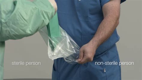 Application video Raucodrape® Instrument Table Cover (English) - YouTube