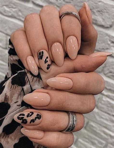 Pin on ᴍᴀɴɪᴄᴜʀᴇ | Gel nails, Nail designs, Cowboy nails