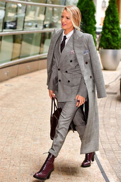 #БлейкЛайвли #BlakeLively | Fashion, Suits for women, Modest fashion