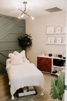 Salon Republic Huntington Beach - Esthetician Salon Suite [Video] | Salon interior, Esthetician ...