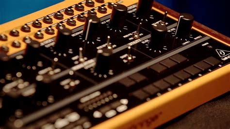 Namm 2019: Behringer Crave Analog-Synthesizer - AMAZONA.de