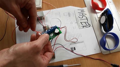 Instrukcja instalacji i programowania kontrolera Z5R + czytnik CP-Z2L ...
