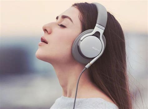 Наушники Накладные Sony MDR-1AM2 - купить по доступным ценам в интернет ...