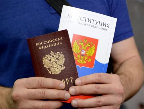 Путин раздает паспорта — Haqqin