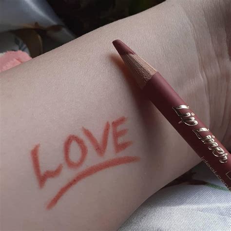 Карандаш для губ Lip Liner Art-visage 1000107273 купить от 229 руб. в ...