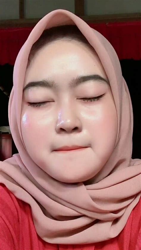 Pin oleh Rangga Meihendra di Aaaaa | Model rambut sedang, Referensi wajah, Orang cantik