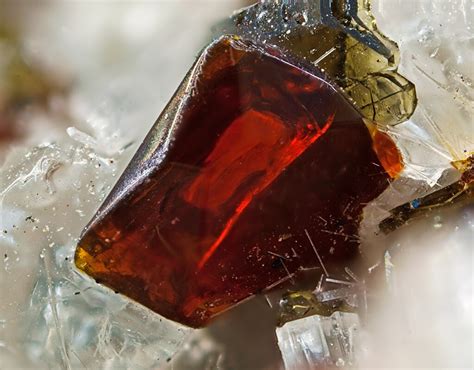 Mineralatlas Lexikon - Melilite