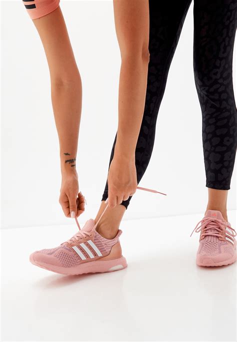 Женские кроссовки Adidas (Адидас) GY7953 купить за 10099 руб.