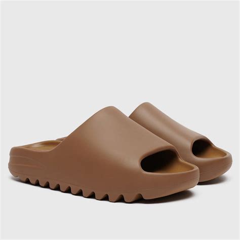 Купить сланцы Yeezy Slide Core оригинал, бесплатная доставка по РФ