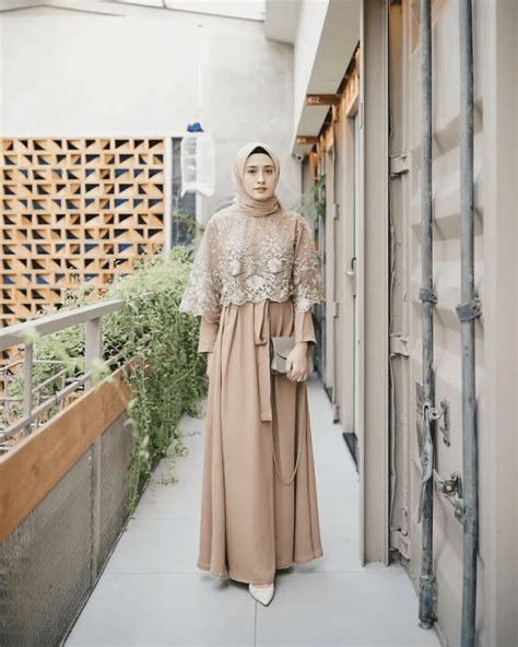 10 model gamis brokat kekinian terbaru 2022 - Blog Belanja Pay Later -Atome