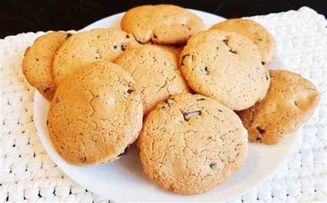 Песочное печенье с кусочками шоколада рецепт с фото пошагово