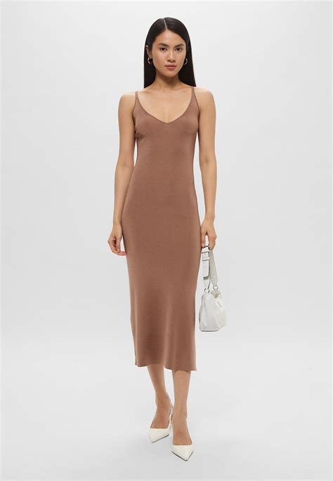 Платье Calvin Klein, цвет: коричневый, RTLADY946201 — купить в интернет ...