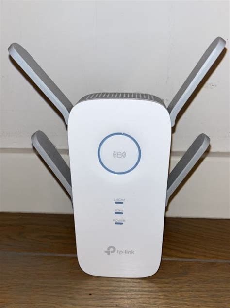TP-Link RE650 pojačivač signala