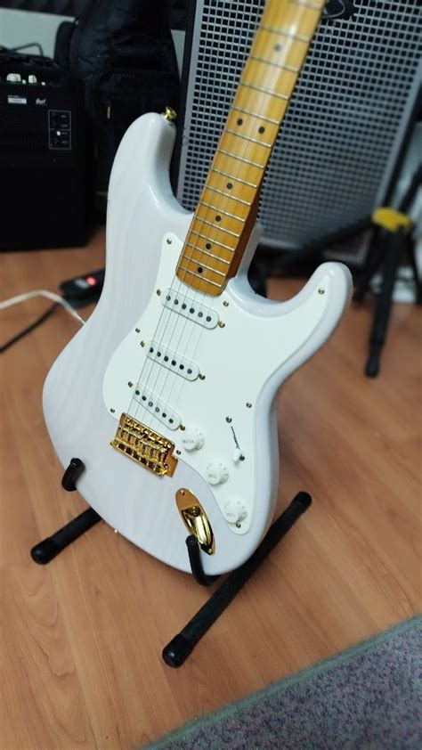 SQUIER CLASSIC VIBE 50s STRATOCASTER Limited Edition