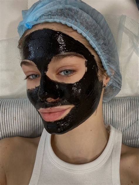 UMKA 🧪 in 2024 | Pretty skin care, Pretty skin, Skin routine