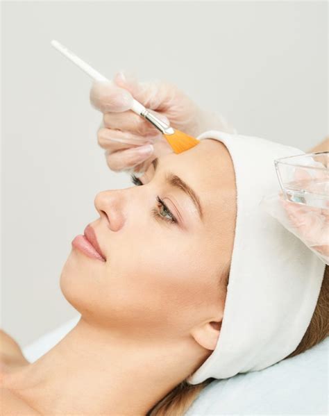 Platinum Rejuvenation Peel Treatment In Malaysia - Neya Clinic