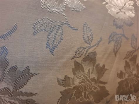 Бял сатен в Платове и дамаски в в.з. Ромча - ID35244150 — Bazar.bg