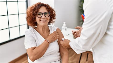 RSV vaccine may soon be available for over-60s | YourLifeChoices