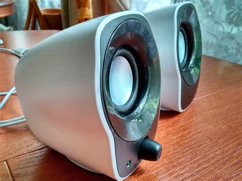 Logitech z120 vs s120