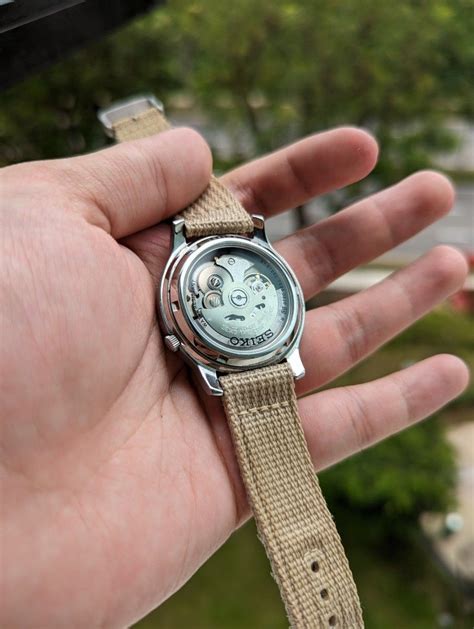 Seiko 5 SNK803K2, Men's Fashion, Watches & Accessories, Watches on ...