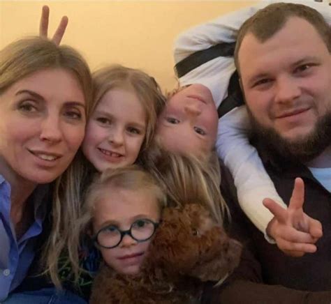Когда ей будет 70, ему будет 16. Бондарчук показала сыновей, рожденных ...