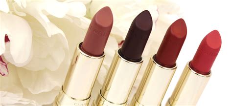 Review: Clarins Joli Rouge Velvet - Jadeblüte