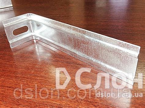 Кронштейн (консоль) фасадный 200х50х50х1,5: продажа, купить в Киеве ...