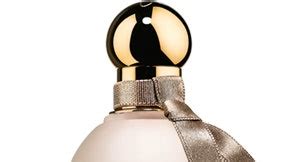 Guerlain Eau de Cashmere: духи для одежды с запахом пудры и кашемира ...