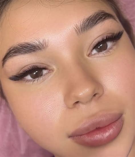 Пин от пользователя Niță Gabriela на доске Make-up | Макияж для круглых ...