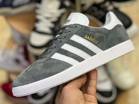 Купить кеды Adidas Gazelle темно серые в шоуруме в СПб