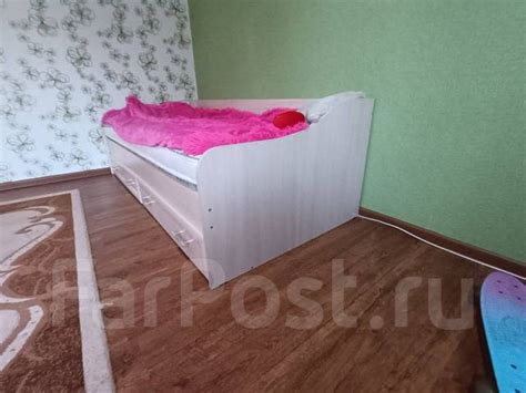 Продам кровать, односпальная, дсп, матрас в комплекте, светлое дерево ...