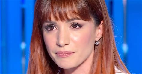 Andrea Delogu | “Dieci anni in analisi Ho fatto i debiti | ma mi sono ...
