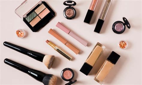 Top Trends Shaping the Beauty, self-care and Cosmetics Industry